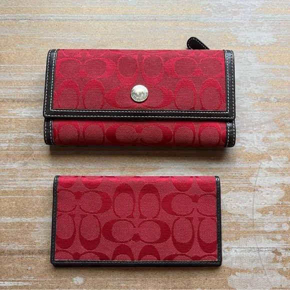 Coach | Bags | Coach Hampton Red Signature Canvas Trifold Wallet And ...